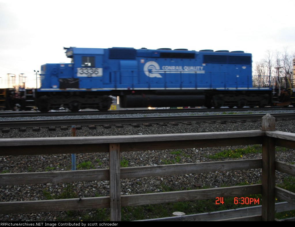 NS 3336 (ex.CR) pushes a WB gondola train